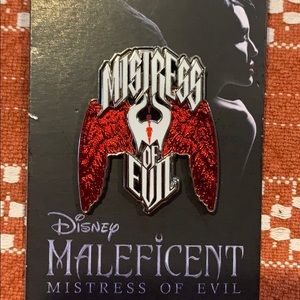 Disney | Accessories | Disney Mistress Of Evil Pin Le From Maleficent ...